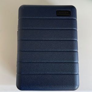 Away | Storage & Organization | Away X United Airlines Collab Mini Hard ...